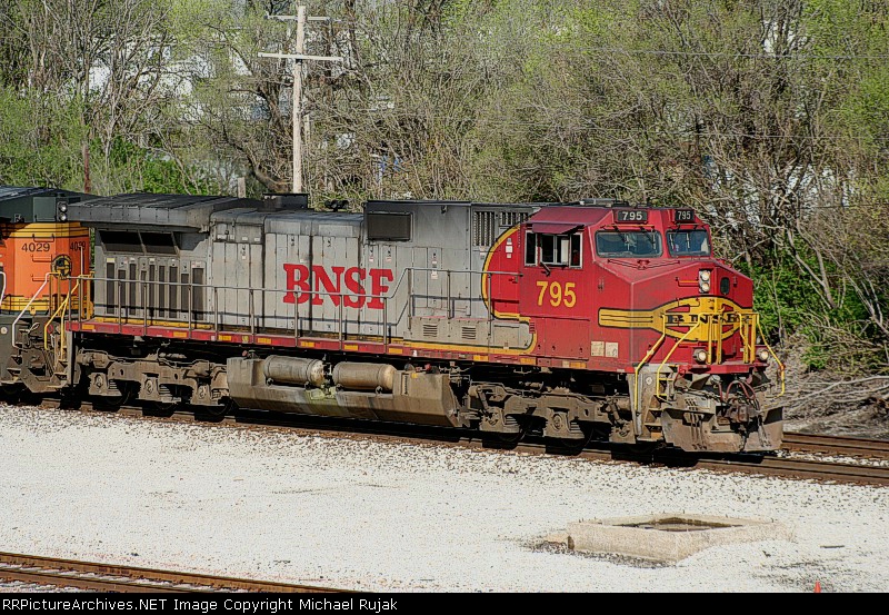 BNSF 795